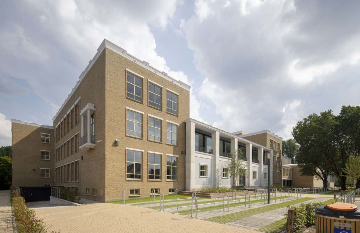 Monumentale school in het park; intelligente vernieuwbouw Van… | IVVD